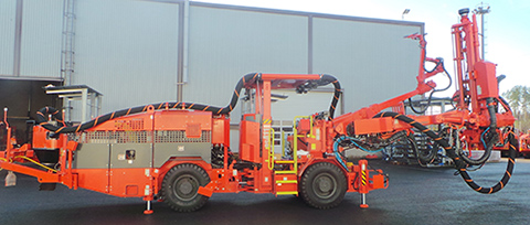 Sandvik dry drilling bolters maximise safety at Diamond Mine