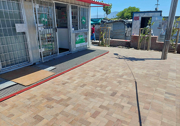 Corobrik donates pavers for Cape Flats informal settlement upgrade Corobrik donates pavers for Cape Flats informal settlement upgrade