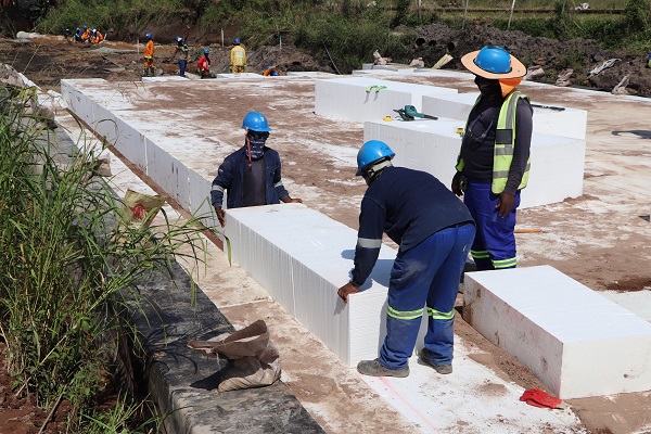 Geofoam’s advantages for road and bridge construction