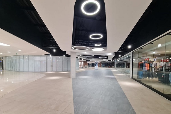 Clearwater Mall turns on brilliant new lights