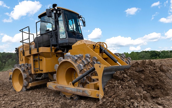 Advanced tech on the new Cat 815 soil compactor increases productivity